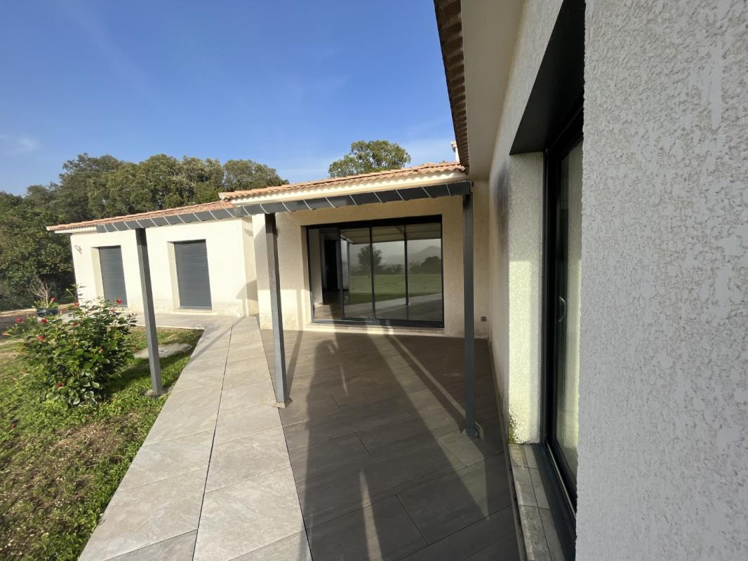 VILLA F4 BASTELICACCIA